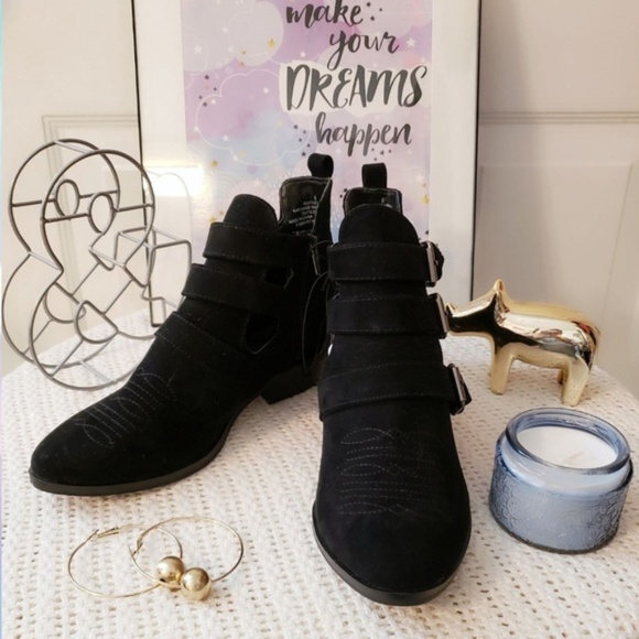 Universal Thread | Shoes | Universal Thread Cut Out Western Bootie ...